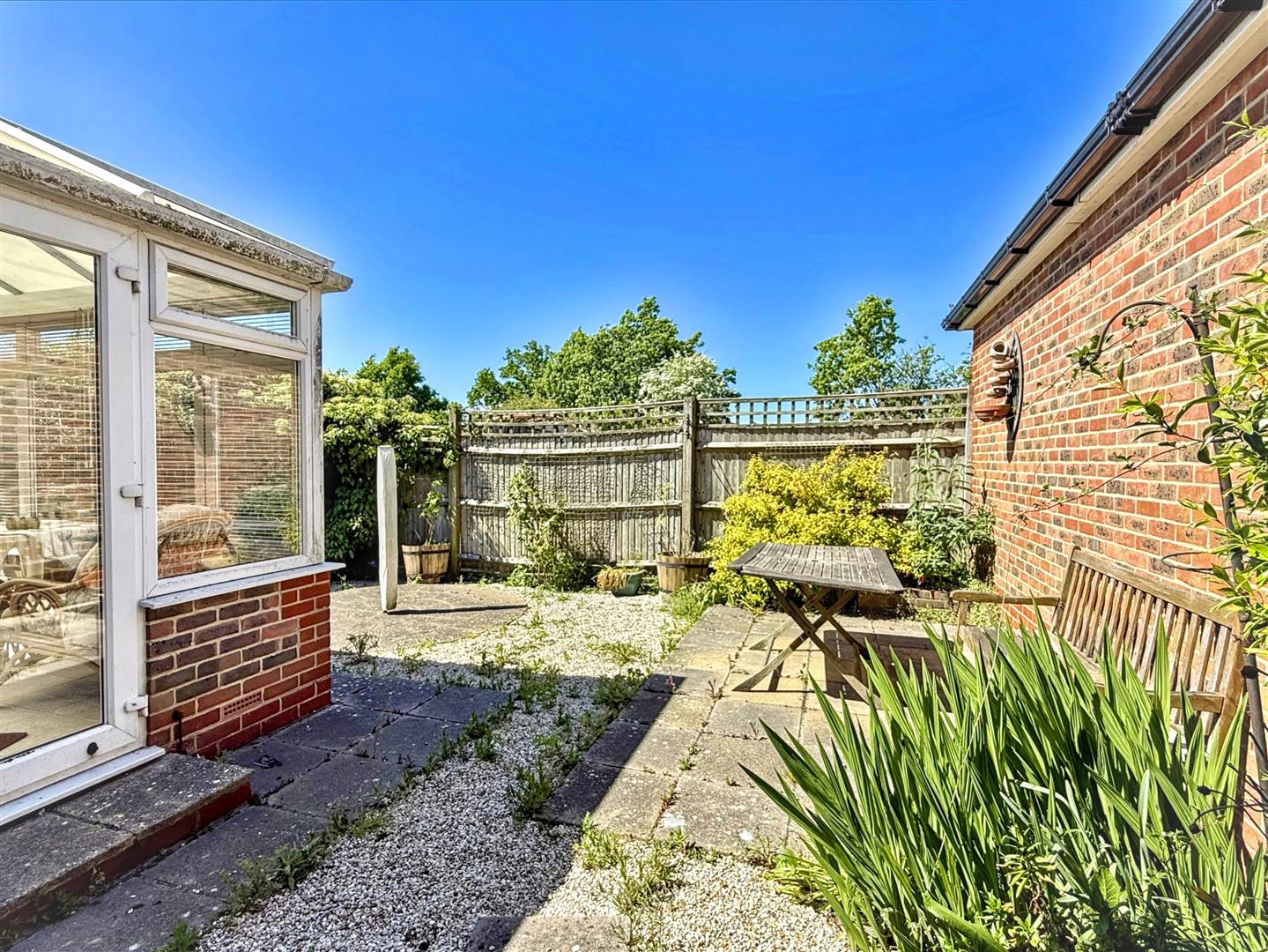 Property Details for Lion Hill, Stone Cross, Pevensey - Town Property ...